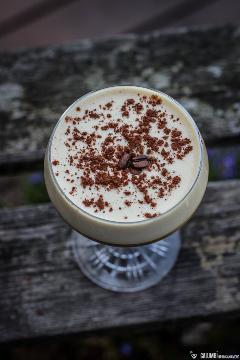 Writer’s Tears Irish Whiskey & Celtic Cream Cocktail | Galumbi